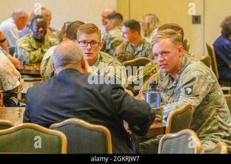 Soldiers and veterans of the 3rd Battalion, 187th Infantry Regiment ...