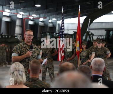 Col. Kipp A. Wahlgren, right, outgoing commanding officer, Marine Force ...
