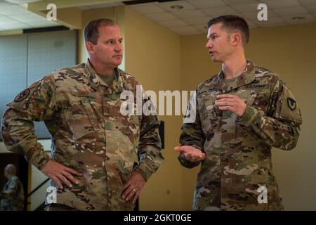 Army Maj. Matthew Szarzynski, 419th Contracting Support Brigade ...