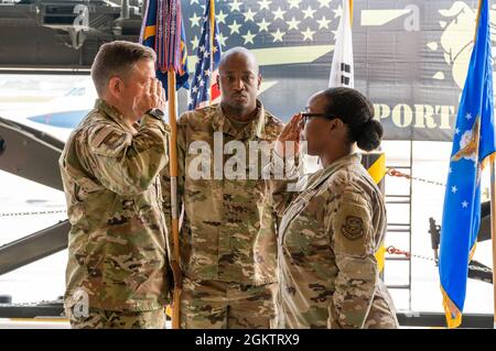 Col. Christopher Kiser, 515th Air Mobility Operations Group commander ...