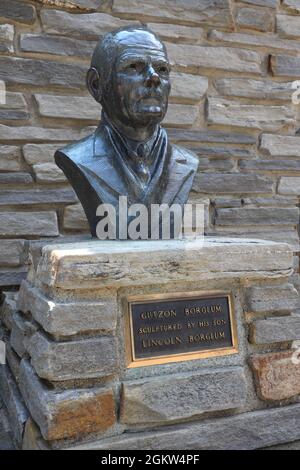Bust of sculptor Gutzon Borglum, Mount Rushmore National Memorial ...