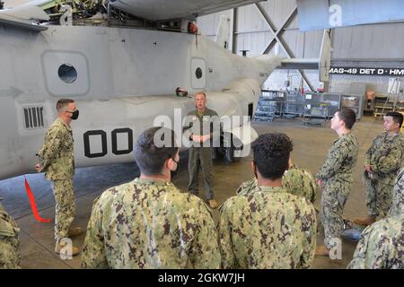 Sgt. Curtis Anglin from Marine Medium Tiltrotor Squadron (VMM) 774 ...