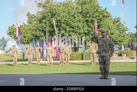 Brig. Gen. Jasper Jeffers, the deputy commanding general of maneuver ...