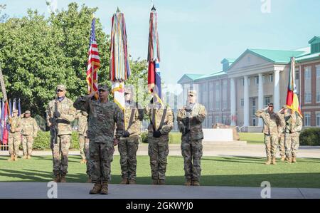 Brig. Gen. Jasper Jeffers, the deputy commanding general of maneuver ...