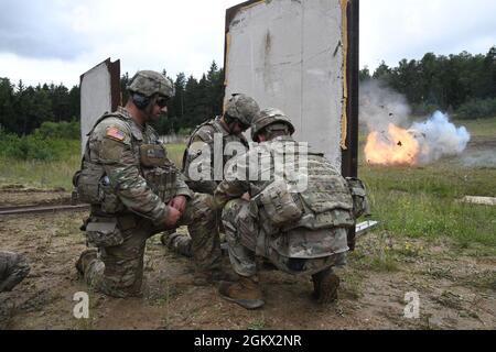 U.S. Soldiers with Regimental Engineer Squadron (RES), 2nd Cavalry ...