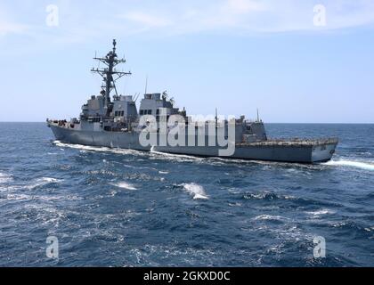 The guided missile destroyer USS Mason (DDG 87) U.S. Navy Stock Photo ...
