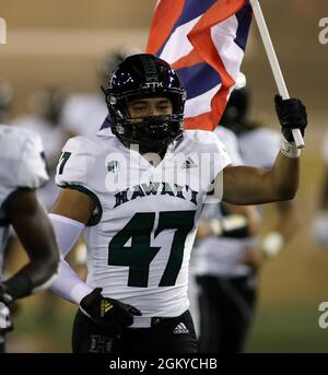 September 11, 2021 - Hawaii Rainbow Warriors running back Calvin Turner ...