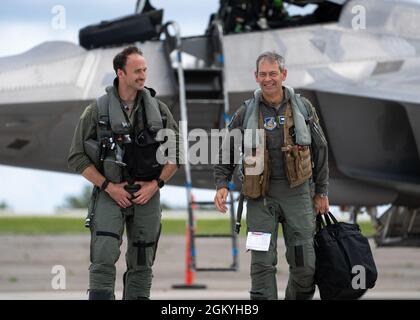 Members of the 3rd Wing and 90th Fighter Generation Squadron prepare to ...