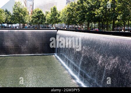 WTC Footprint Memorial Pools "Reflecting Absence" at the The National ...