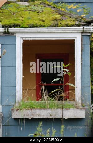 Condemned farm house Stock Photo - Alamy