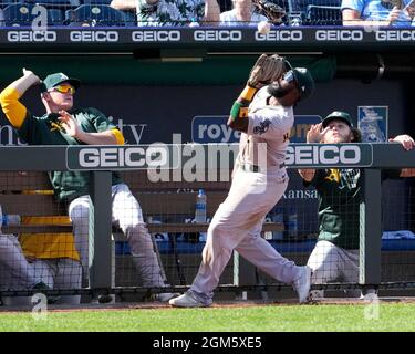 Kansas City, MO, USA. 16th Nov, 2014. Kansas City Chiefs outside ...
