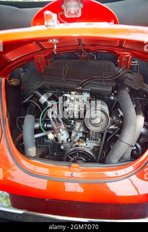 Volkswagen Beetle 1303 Engine Compartment Detail Stock Photo - Alamy