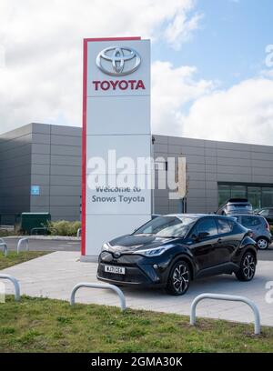 Toyota car dealer showroom, Exeter. Snows Toyota, Exeter Stock Photo ...