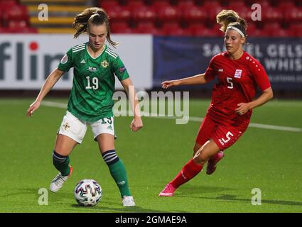 Northern Ireland's Emily Wilson (left) and Bosnia-Herzegovina's Emina ...