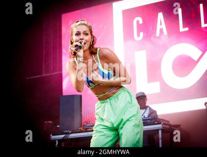 Call Me Loop, In The Park Concerts, Garon Park, Southend, Essex ...