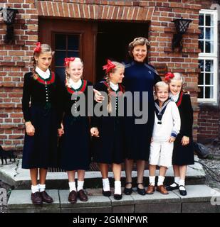 Backfischliebe, Fernsehfilm, Deutschland 1985, Regie: Rolf Hädrich ...