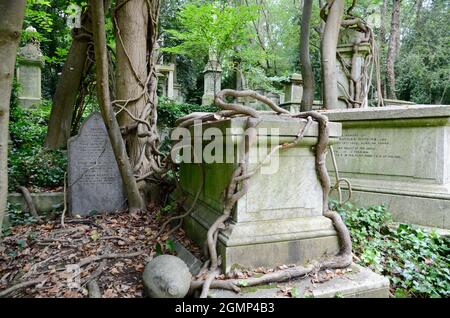 lucian freud grave highgate cemetery west N6 north london england UK ...