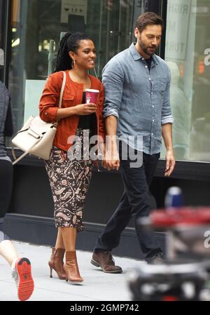 New York - NY - 20210805 Freema Agyeman and Ryan Eggold on set of New Amsterdamfilming together ...