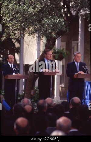 President George Bush at signing ceremony for the Healthy Forests ...