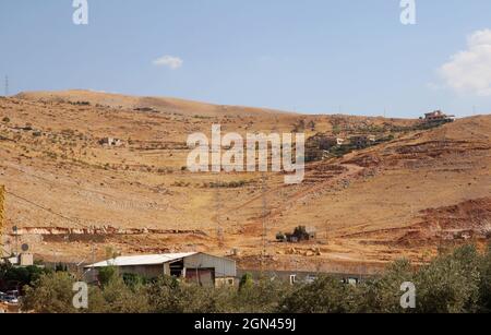 Masnaa border crossing checkpoint, Majdal Anjar, Bekaa Governorate ...