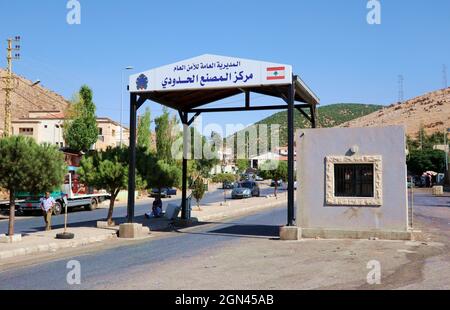 Masnaa border crossing checkpoint, Majdal Anjar, Bekaa Governorate ...