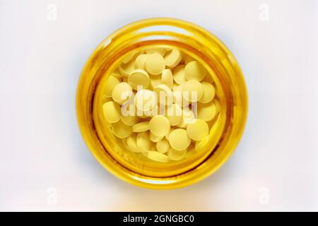 25 microgram tablets of cholecalciferol or vitamin D3 Stock Photo - Alamy