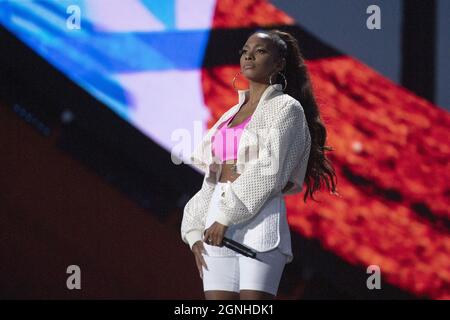 Jessica Reynoso aka J. Rey Soul singer of The Black-Eyed Peas ...