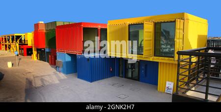 Box Park in Qatar - Container shops Qatar Stock Photo - Alamy