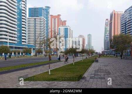 Street view, Pyongyang, North Korea Stock Photo - Alamy