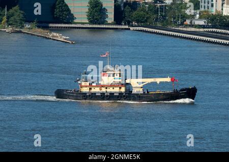 US Army Corps of Engineers drift collection vessel Hayward in New York ...