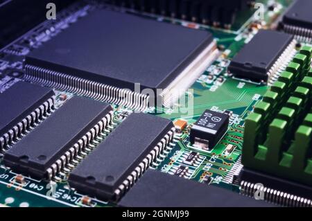 electronic circuit board with passive and active circuit components and ...