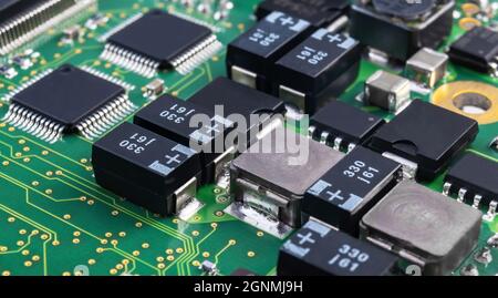 electronic circuit board with passive and active circuit components and ...