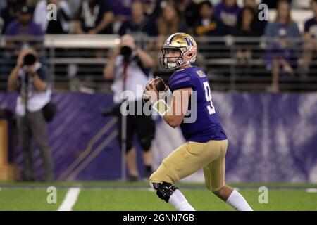Washington quarterback Dylan Morris in action against Utah during the ...