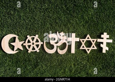 Religious symbols of Buddhism and Hinduism, Dharma wheel, Aum and ...