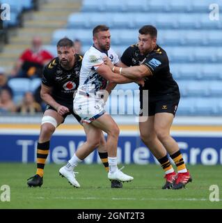 Andy Uren of Bristol Bears in action during the game Stock Photo - Alamy