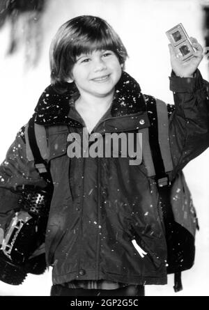 Alex D. Linz Film: Home Alone 3 (USA 1997) Characters: Alex Pruitt ...