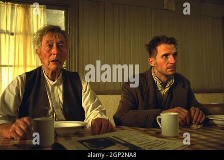 SPIDER, Ralph Fiennes, 2002, (c) Sony Pictures Classics/courtesy ...