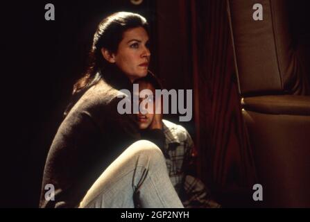 AIR FORCE ONE, Wendy Crewson, 1997, (c)Columbia Pictures/courtesy ...