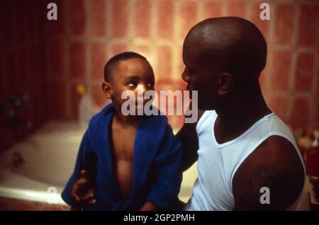 BABY BOY, Tyrese Gibson (left), 2001. © Columbia Pictures / Courtesy ...