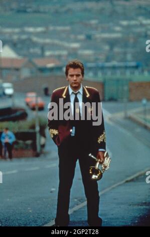 BRASSED OFF (1996) EWAN MCGREGOR, TARA FITZGERALD BRAS 022 Stock Photo ...
