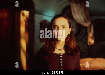 CASPER, Christina Ricci. 1995. ph: Ron Batzdorff / © Universal Pictures ...