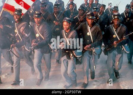 GLORY, from left: Jihmi Kennedy, Denzel Washington, Morgan Freeman ...