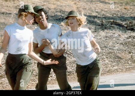 GOLDIE HAWN, MARY KAY PLACE, PRIVATE BENJAMIN, 1980 Stock Photo - Alamy