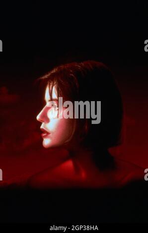 RED, (aka TROIS COULEURS: ROUGE, aka THREE COLORS: RED), Irene Jacob ...