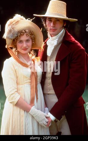SENSE AND SENSIBILITY, from left: Kate Winslet, Emma Thompson, 1995. ph ...