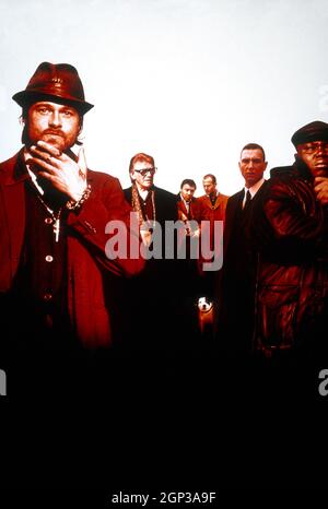 SNATCH, from left: Brad Pitt, Alan Ford, Stephen Graham, Jason Statham ...