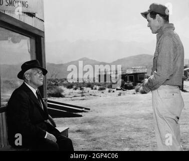 BAD DAY AT BLACK ROCK, from left: Spencer Tracy, Ernest Borgnine ...