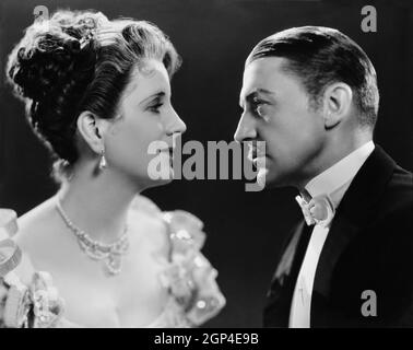 CAVALCADE, from left: Diana Wynyard, Irene Browne, Clive Brook, 1933 ...