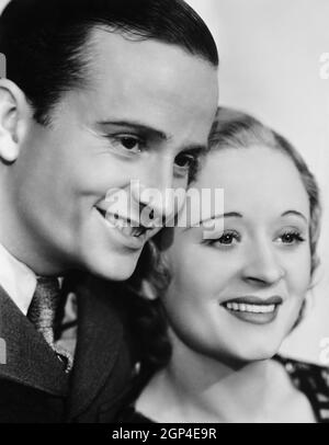 CAVALCADE, from left: Irene Browne, Diana Wynyard, 1933, TM & Copyright ...