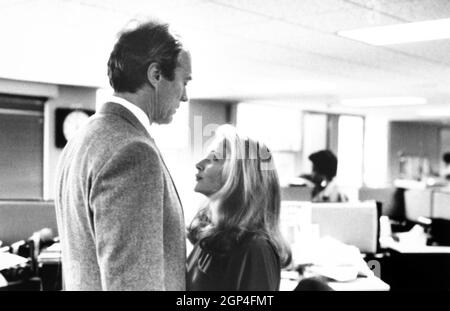 CLINT EASTWOOD, PATRICIA CLARKSON, THE DEAD POOL, 1988 Stock Photo - Alamy